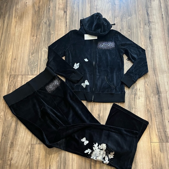 BCBGMaxAzria | Pants & Jumpsuits | Bcbg Maxazria Set Black Velour ...